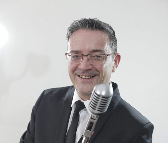 Eric Gerold "L’homme orchestre" et son chariot musical - Noël du forum